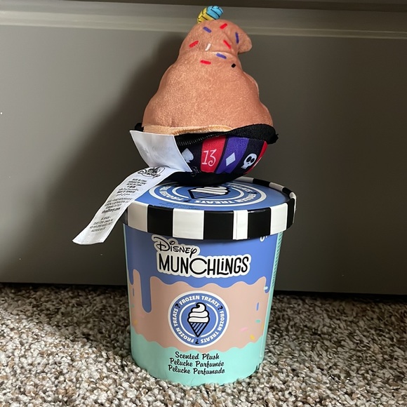 Toys | Chaser Oogie Boogie Disney Munchling Packagkng | Poshmark